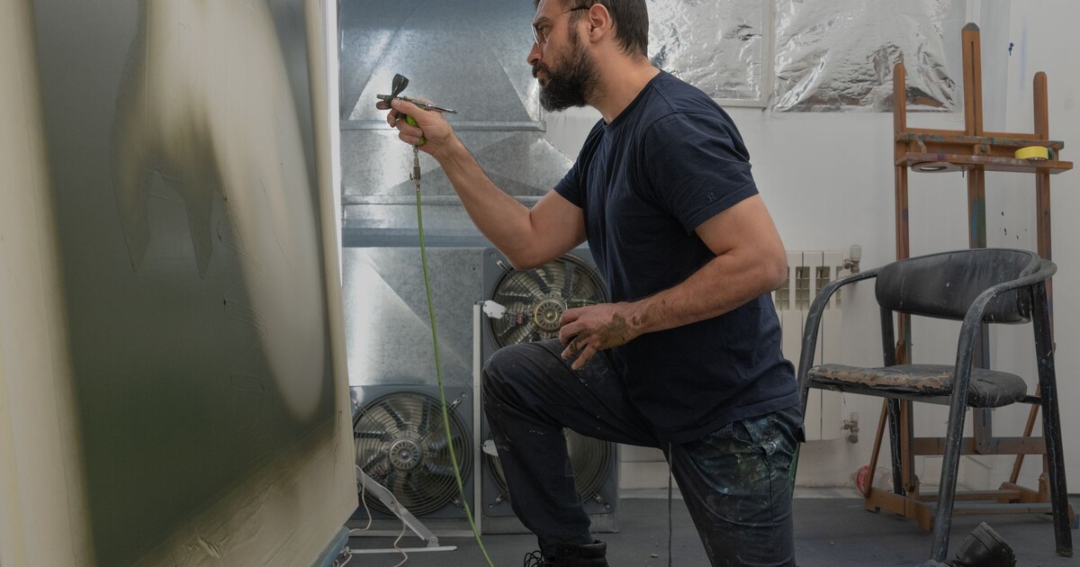 Mehdi Ghadyanloo: Artist Overview - Almine Rech