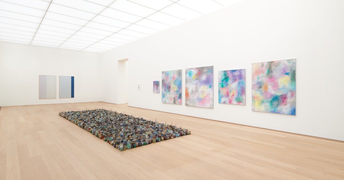 Listen to Your Eyes - Almine Rech