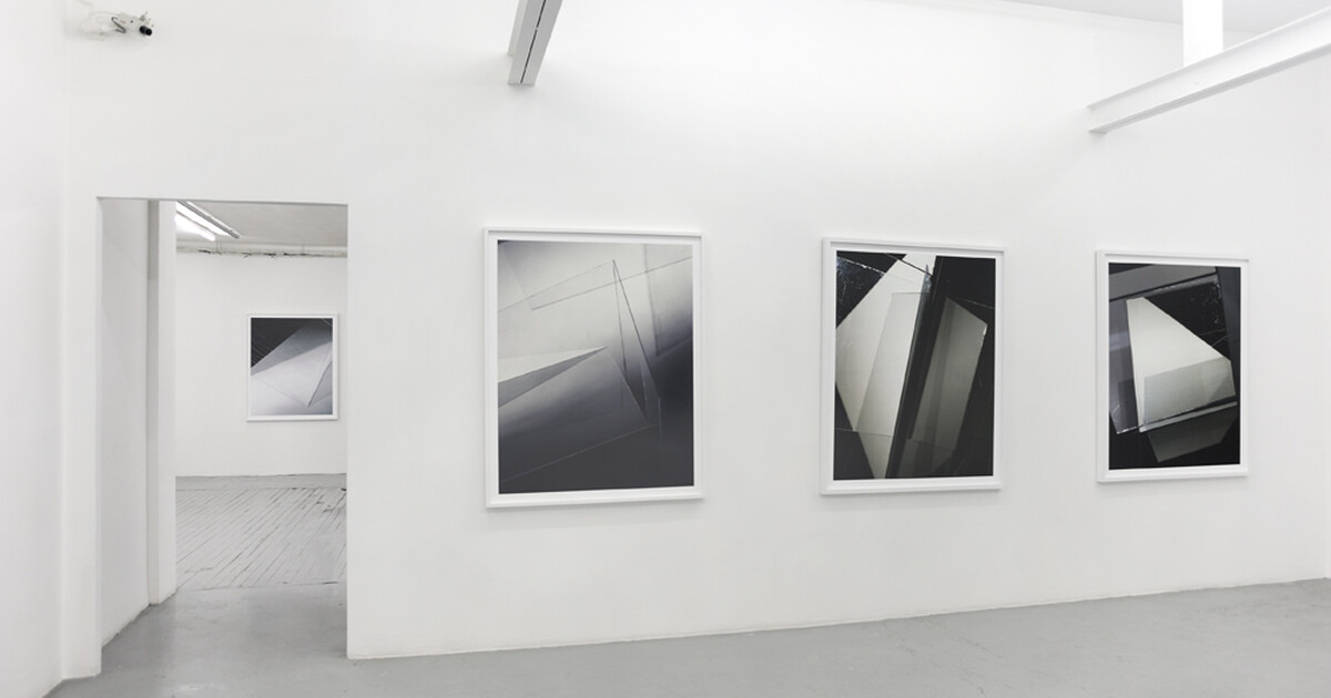 Barbara Kasten - Abstracting… Light - Almine Rech